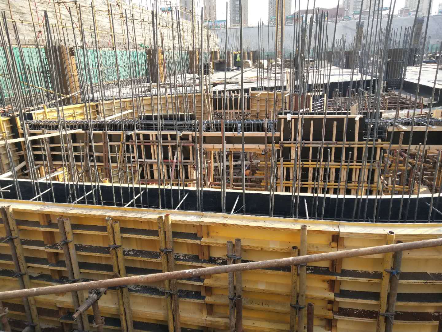 LVL Beam Wood Form Round Wall Water Tank Formwork from China ...